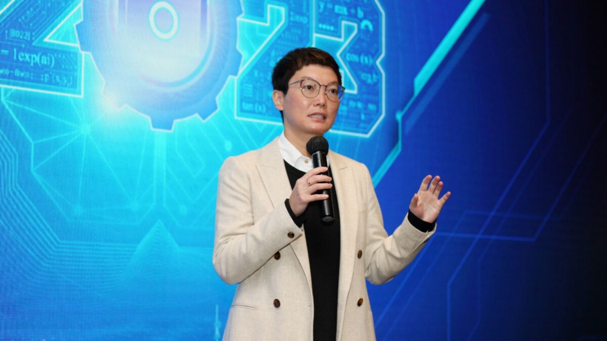 【洞悉未來】數碼轉型嚴守安全關卡 先進人工智能抓取有價值數據 - wepro180